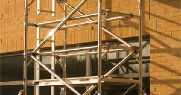 Boss Evolution Ladderspan Scaffold Tower - 850 Length 3.2m Height 1.2m